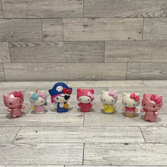 Hello Kitty | Toys | Hello Kitty Action Figure Set Pink Blue Yellow Set ...